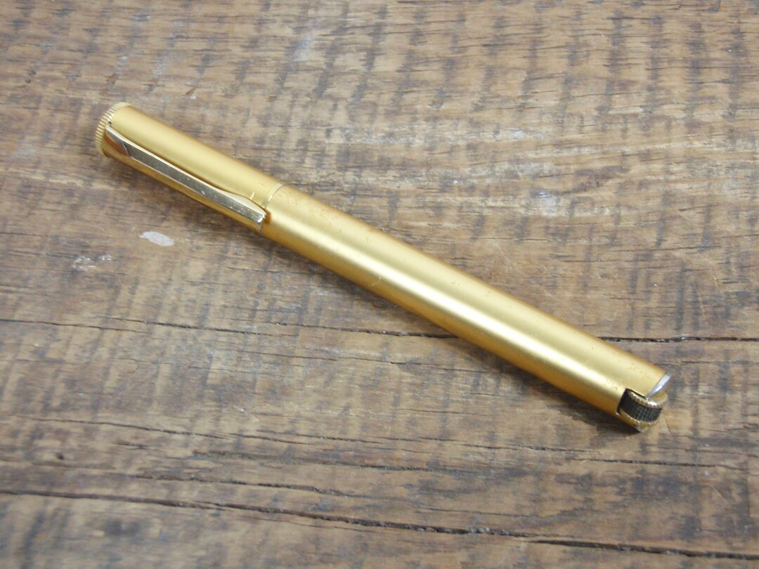 Vintage Gold Tone Cron Clip Tobacco Pipe Lighter Made in Japan FREE ...