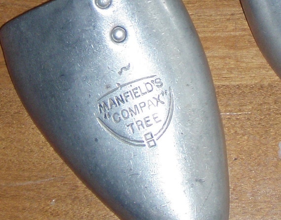 Pair of Vintage Mansfield Compax Tree Adjustable Shoe… - Gem