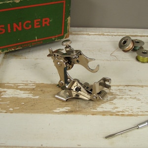 Vintage Singer Sewing Machine Ruffler Foot Accessory Attachment 120598 ...