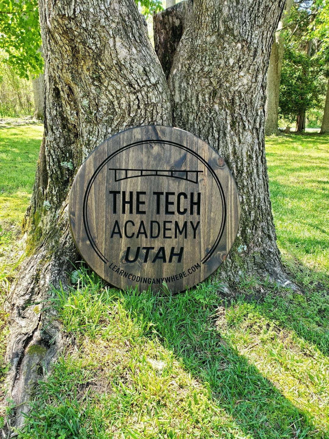 Business Sign, Round Wooden Sign, Personalized Sign, Family Name Sign ...