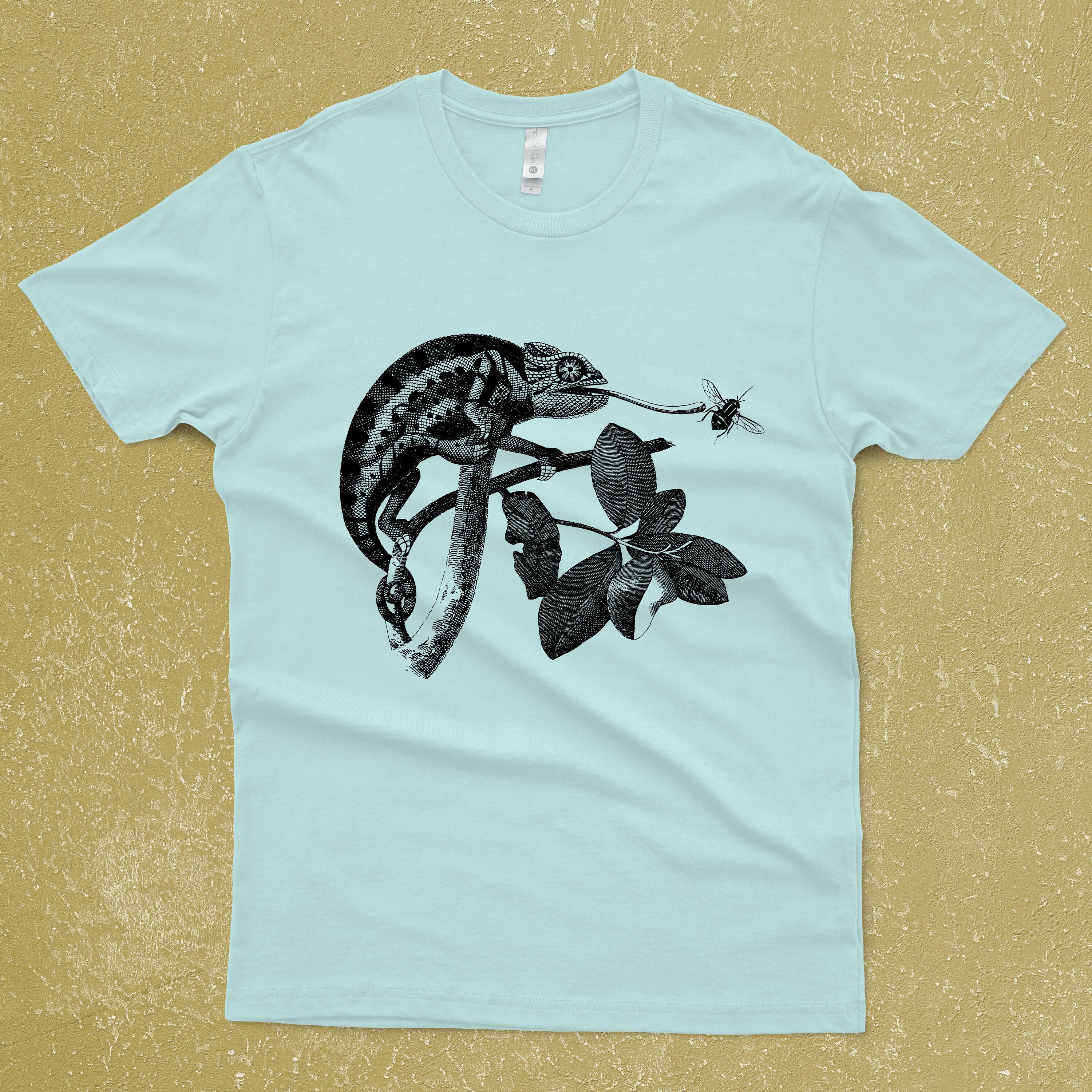 Chameleon Unisex Shirt - Lizard Tshirt - Animal Lovers Gift - Lizard ...