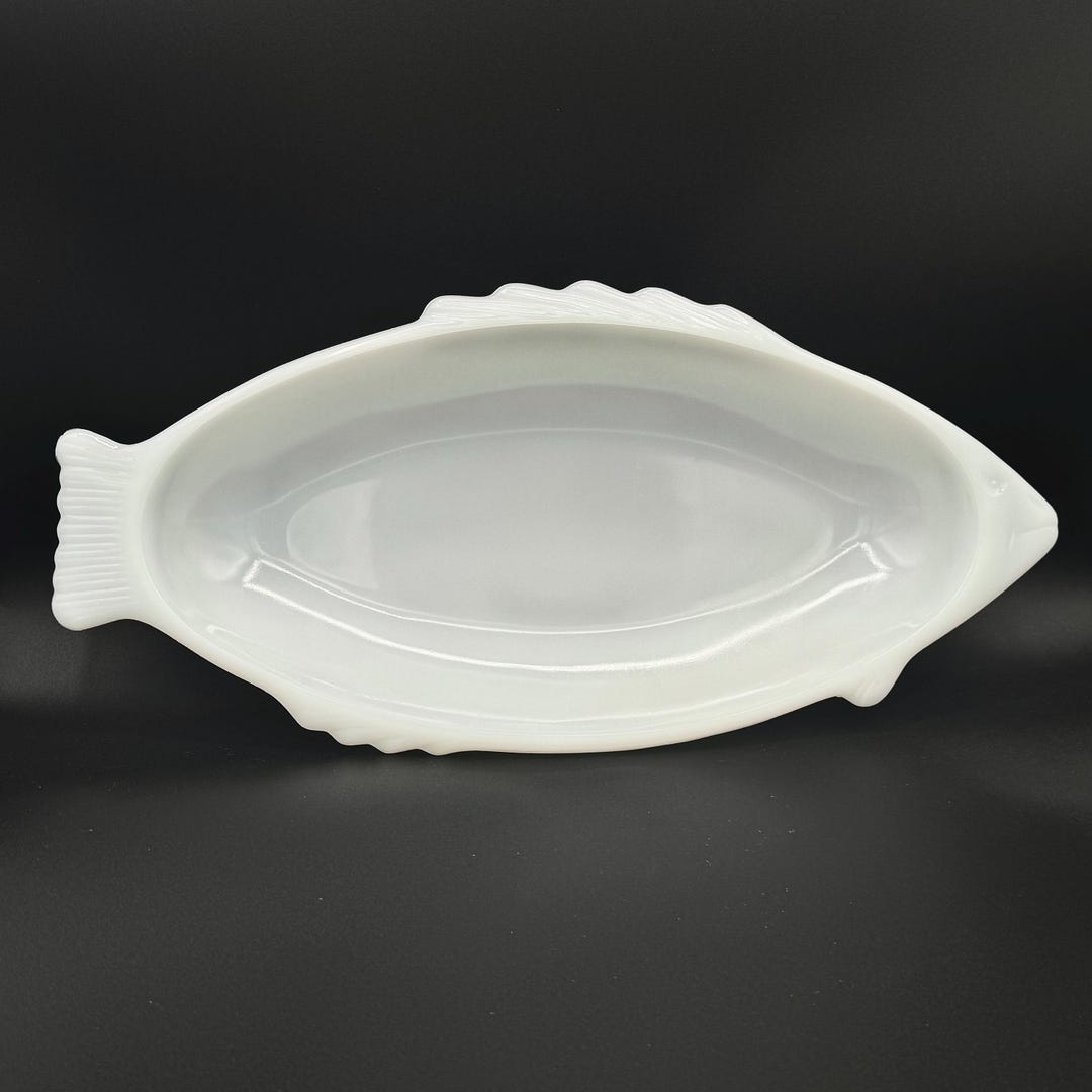 Large Milk Glass Fish Platter Vintage Glasbake USA - Etsy
