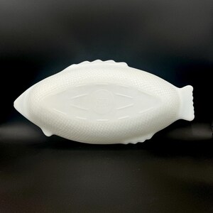 Large Milk Glass Fish Platter Vintage Glasbake USA - Etsy
