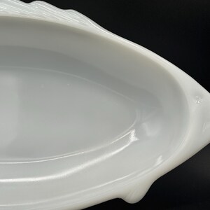 Large Milk Glass Fish Platter Vintage Glasbake USA - Etsy