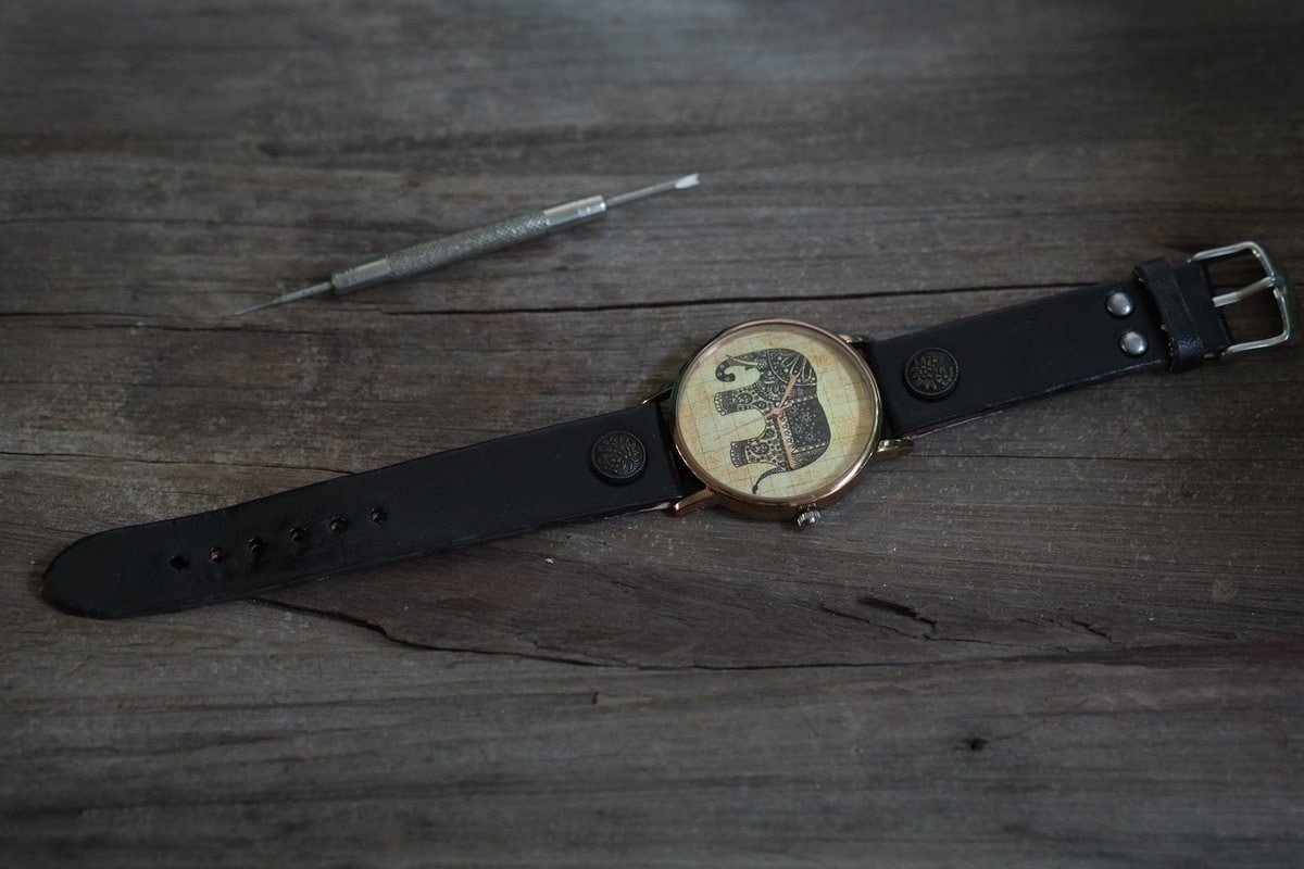 Elephant Art Leather Watchladies Watchmen's Watchunisex | Etsy