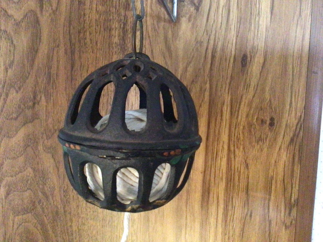 Vintage Cast Iron String Holder - Etsy