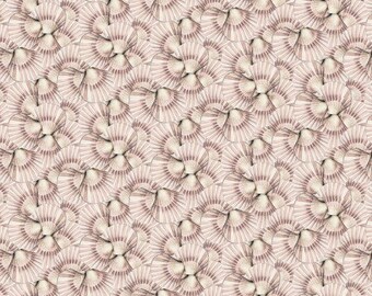 Ocean Life Shells Fabric / the Sea is Calling Fabric Collection by ...