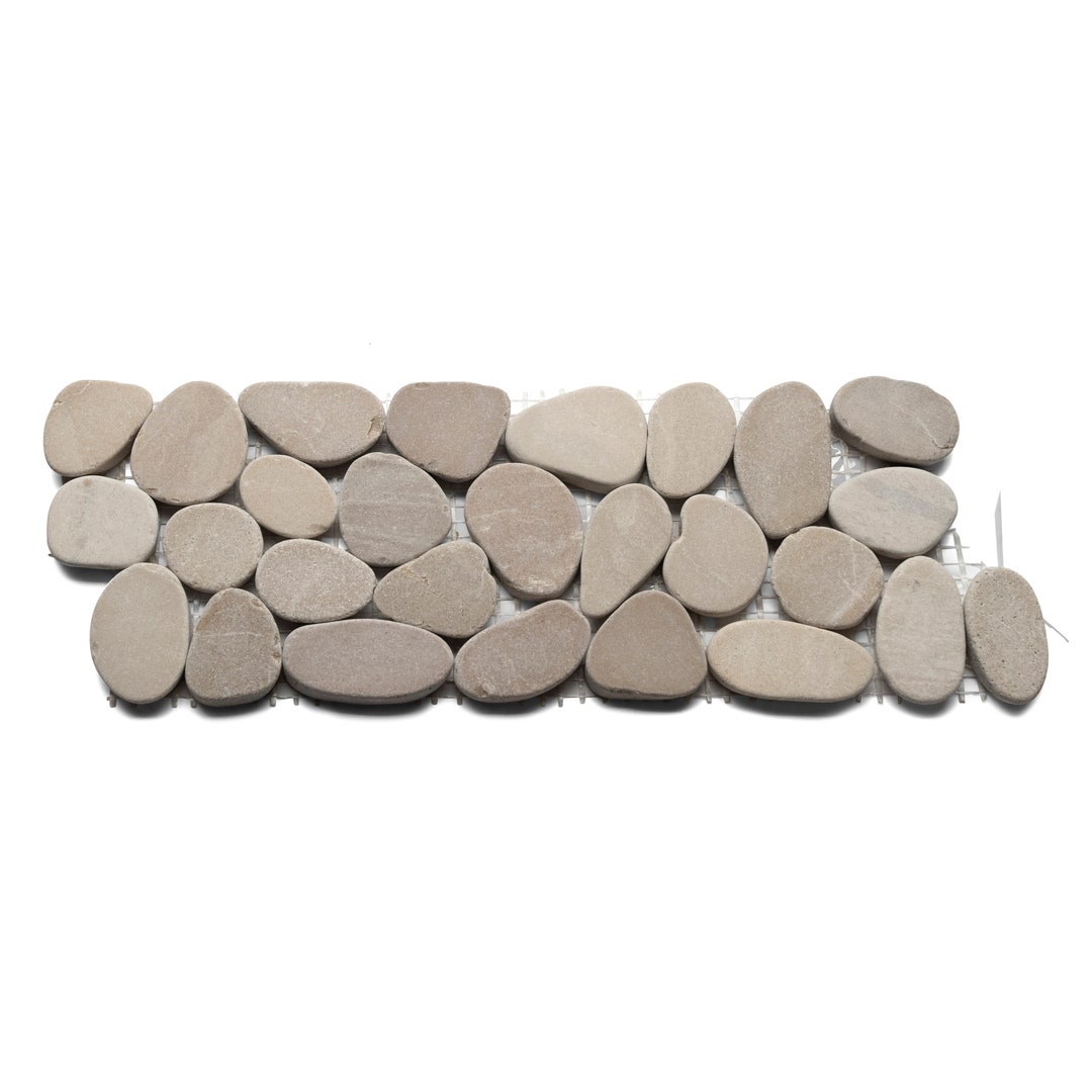 CNK Tile Sliced Java Tan Pebble Tile Border Hand-sorted Natural Stone ...