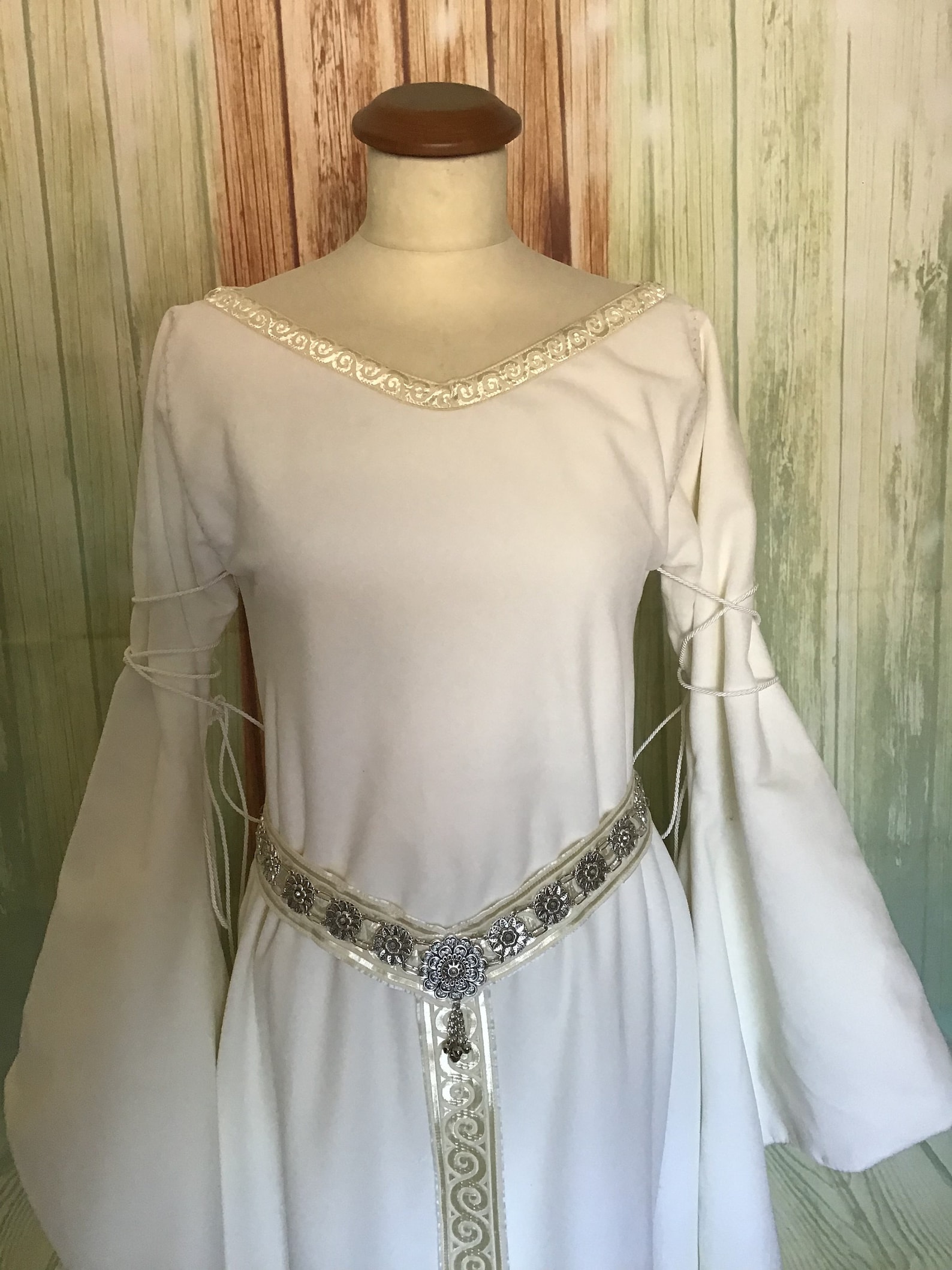 Eowyn of the Lord of the Rings White Dress by Rohan | Etsy
