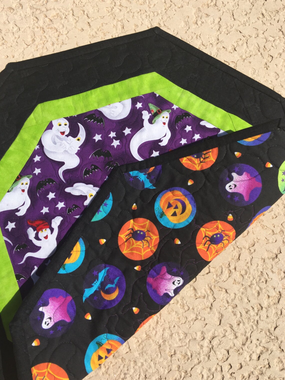 Halloween Ghosts Quilted Table Topper, is Bursting With All Sorts of ...