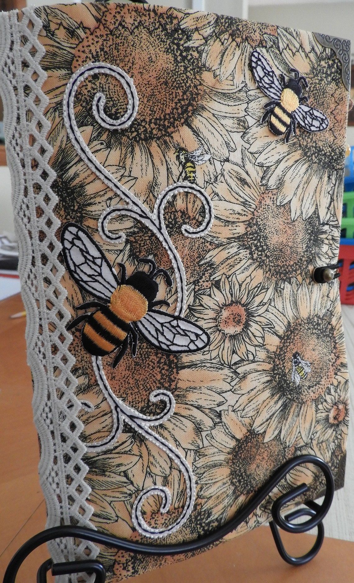 BEE JUNK JOURNAL Beekeeping Journal Summer Journal Handmade | Etsy BEE JUNK JOURNAL Beekeeping Journal Summer Journal Handmade | Etsy