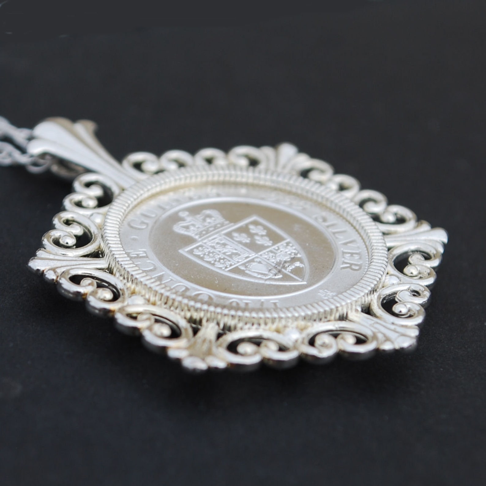 2020 Saint Helena 1/10 Oz .999 Silver Spade Guinea Shield BU - Etsy