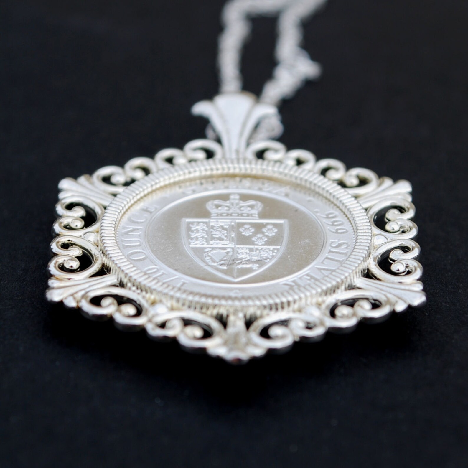 2020 Saint Helena 1/10 Oz .999 Silver Spade Guinea Shield BU - Etsy