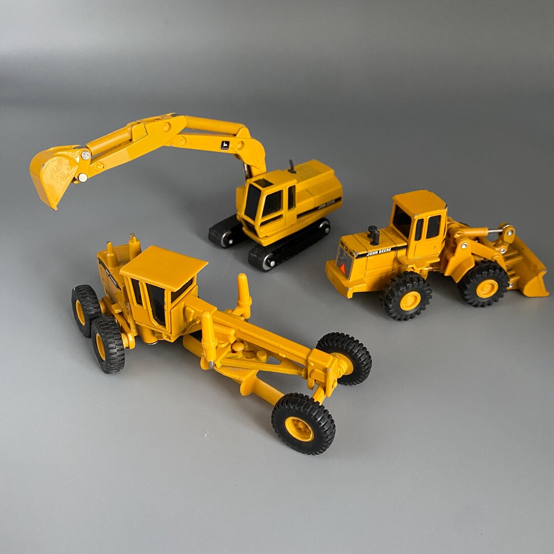 John Deere Diecast Construction 1;64 Scale 690DLC Excavator, 772B ...