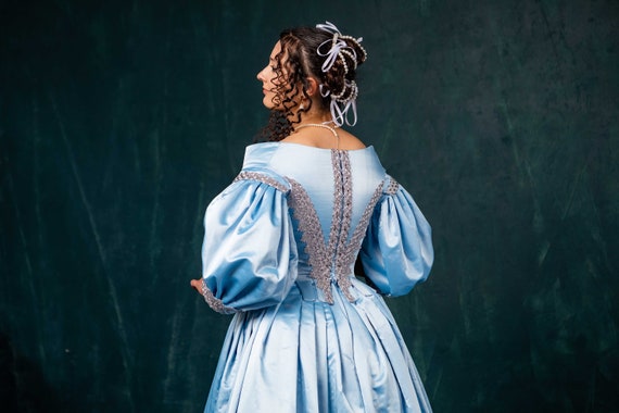 Dresses From The 1600s