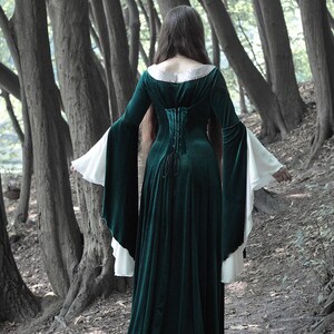Emerald Elven Dress, Fairy Elven Wedding Gown, Pre-raphaelites Gown - Etsy