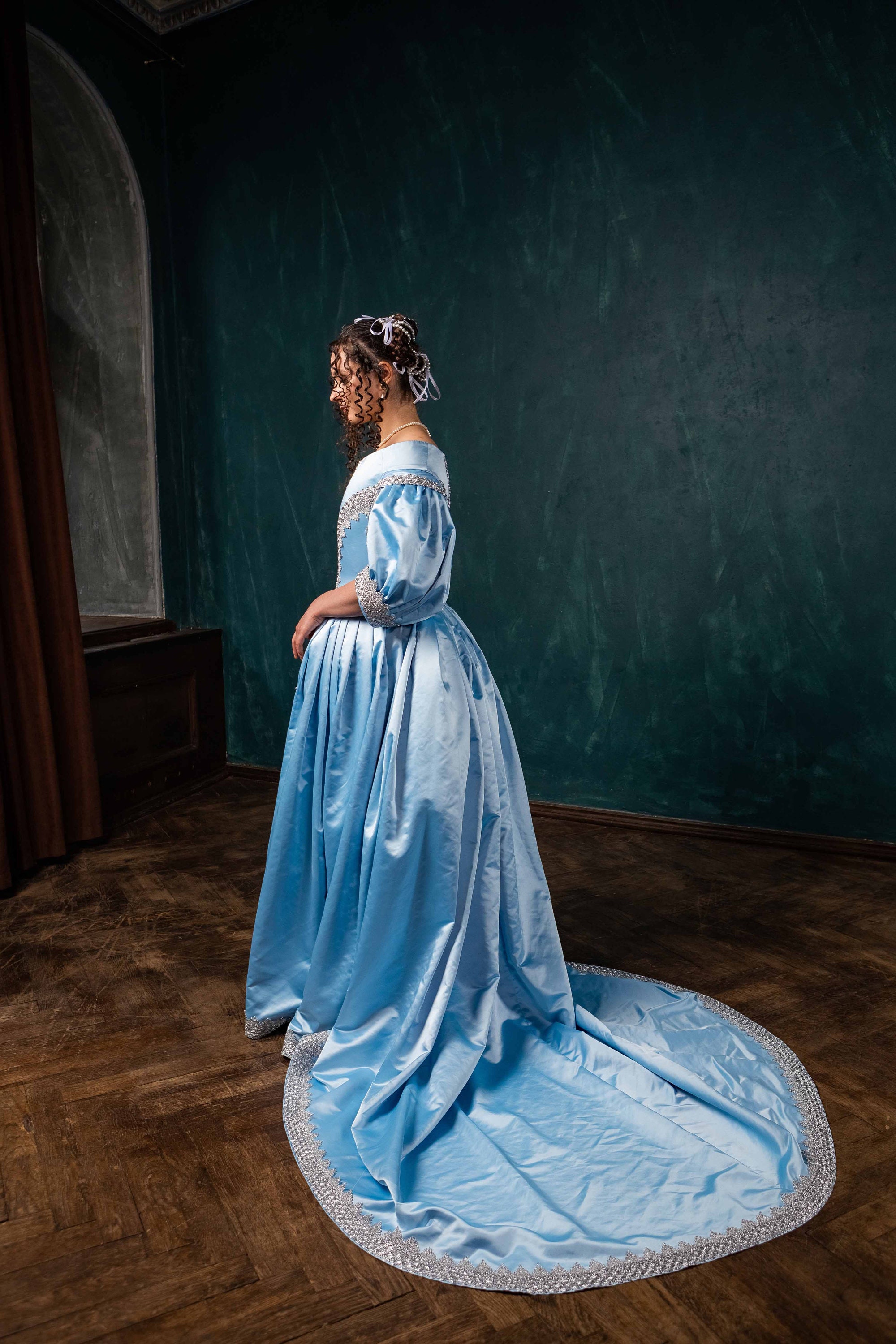 17th Century Royal Gown, Baby Blue Luxurious Baroque Dress, 1600s Queen ...