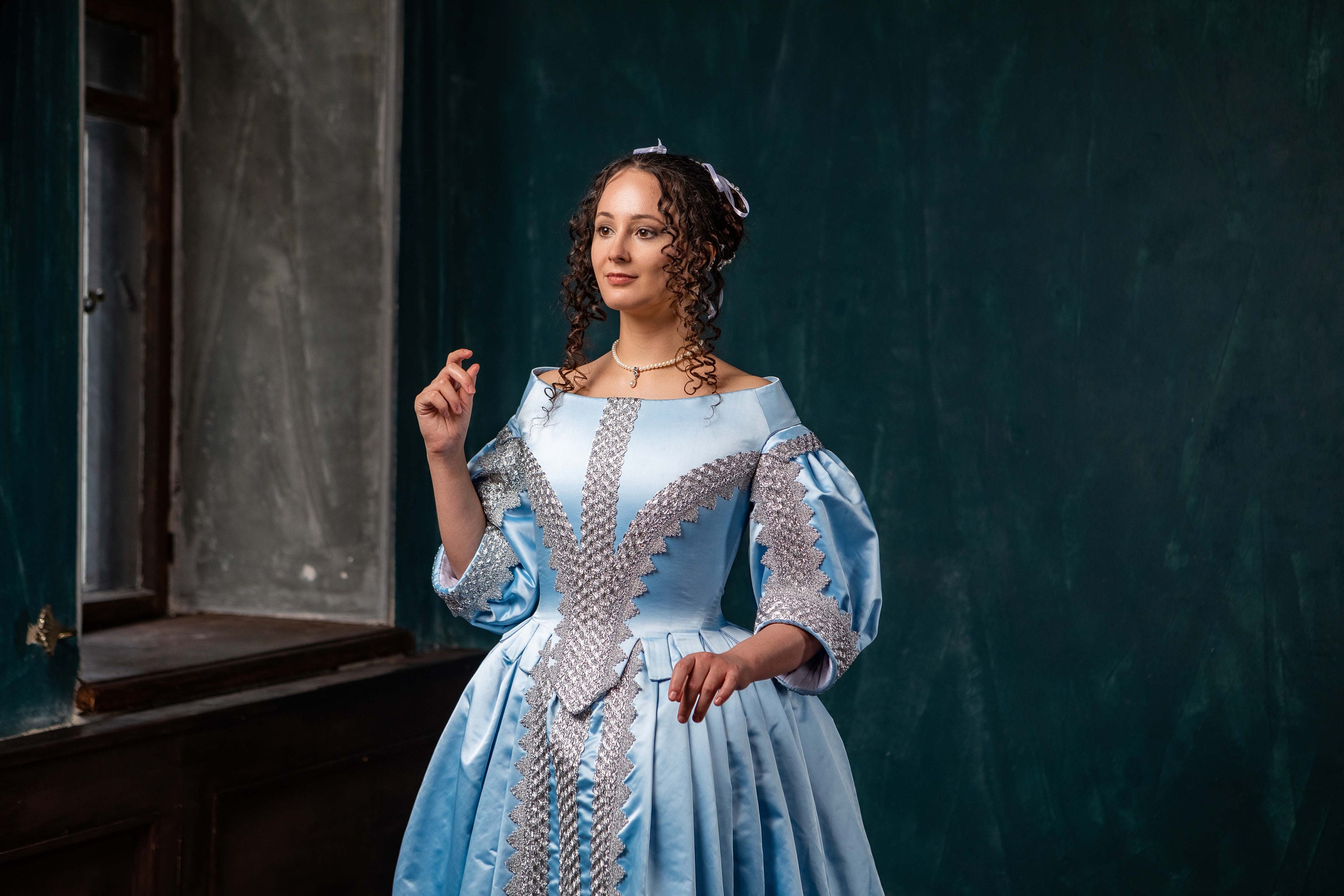 17th Century Royal Gown, Baby Blue Luxurious Baroque Dress, 1600s Queen ...