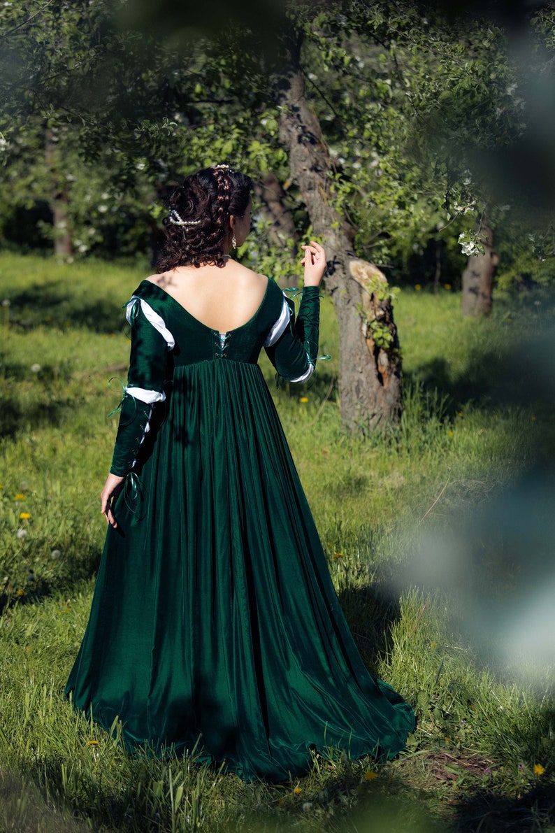 Green Velvet Renaissance Gown: 1490s Venetian Dress, Luxurious Borgia ...