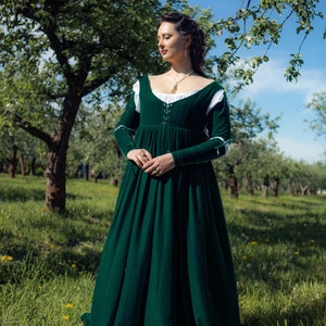 Green Velvet Renaissance Gown: 1490s Venetian Dress, Luxurious Borgia ...