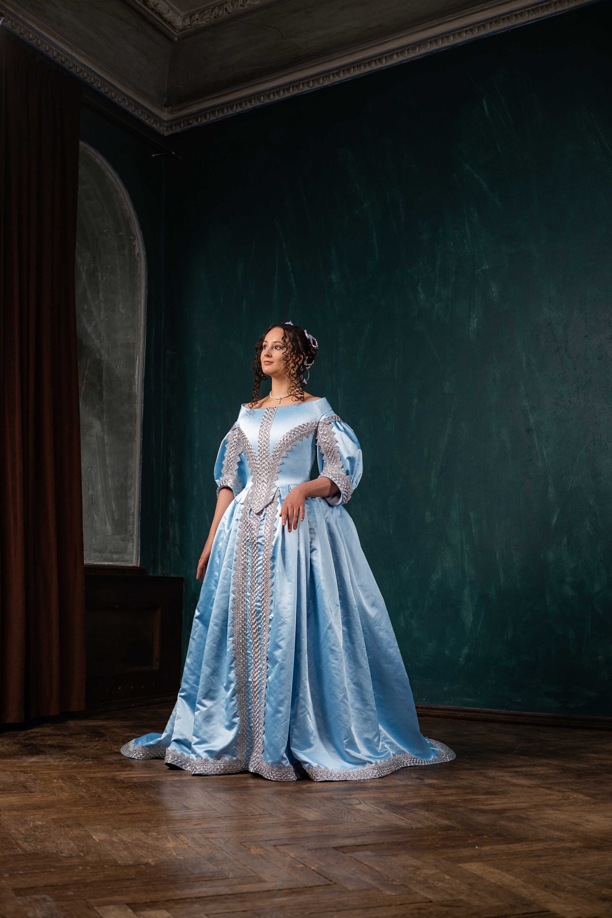 17th Century Royal Gown, Baby Blue Luxurious Baroque Dress, 1600s Queen ...