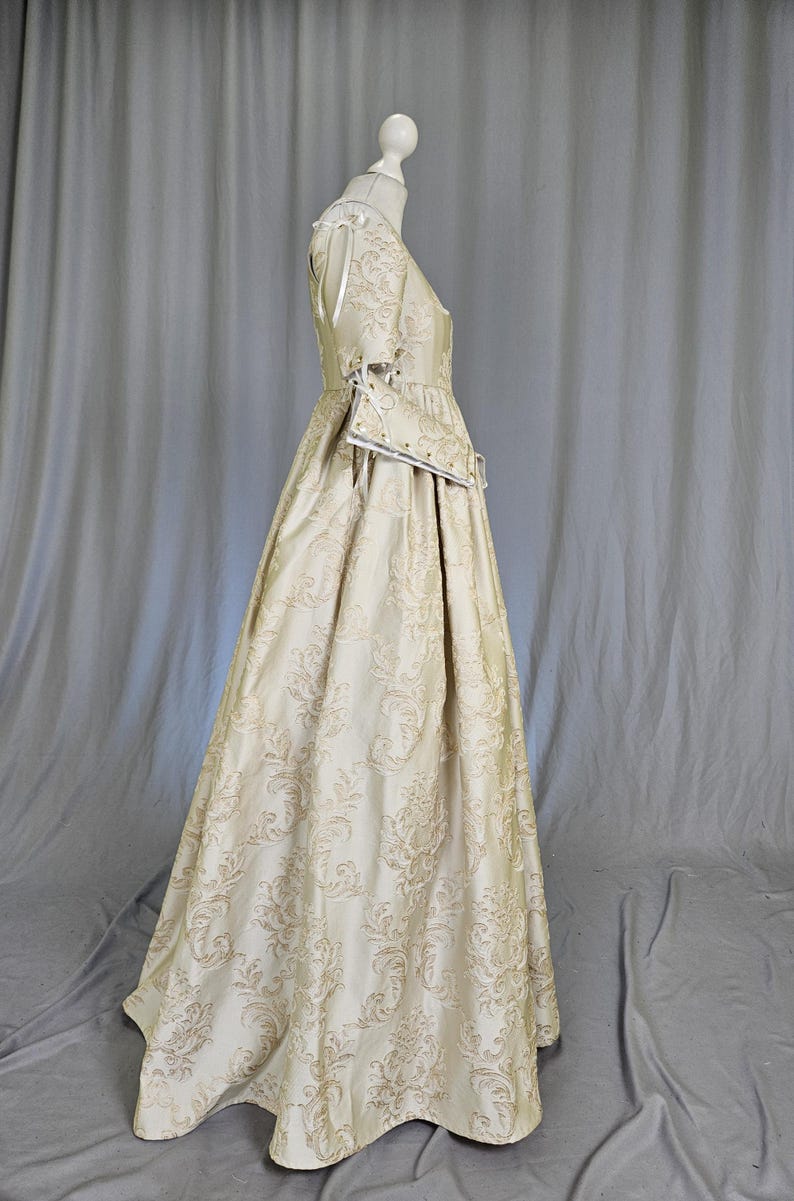 Renaissance Wedding Dress, Off-white Basic Renfaire Gown, 1490s ...