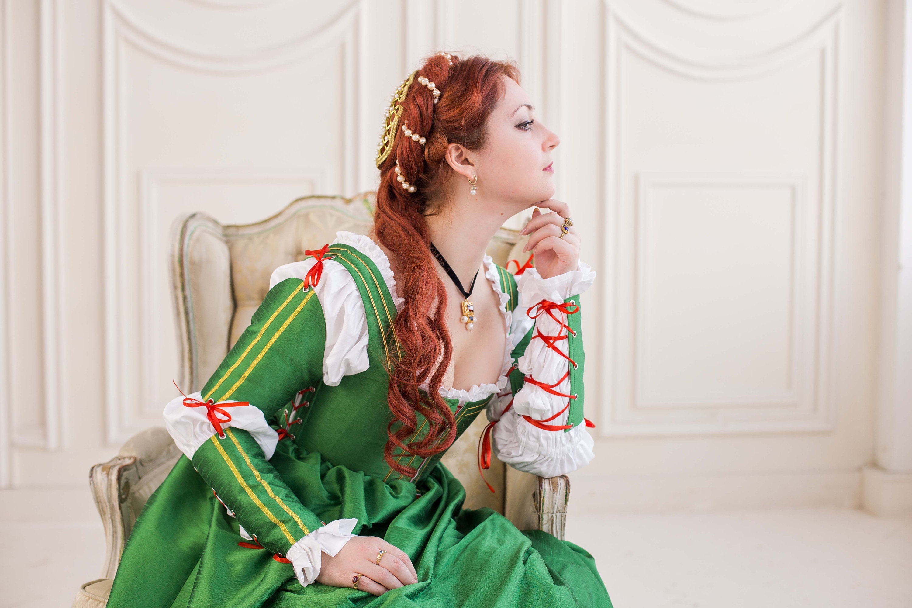 Green Renaissance Dress, 1490s Romeo & Juliete Gown - Etsy UK