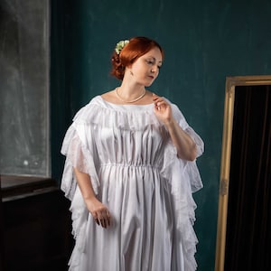 Queen Victoria Coronation Smock, 1840s Victorian Dressing Shirt, Young ...