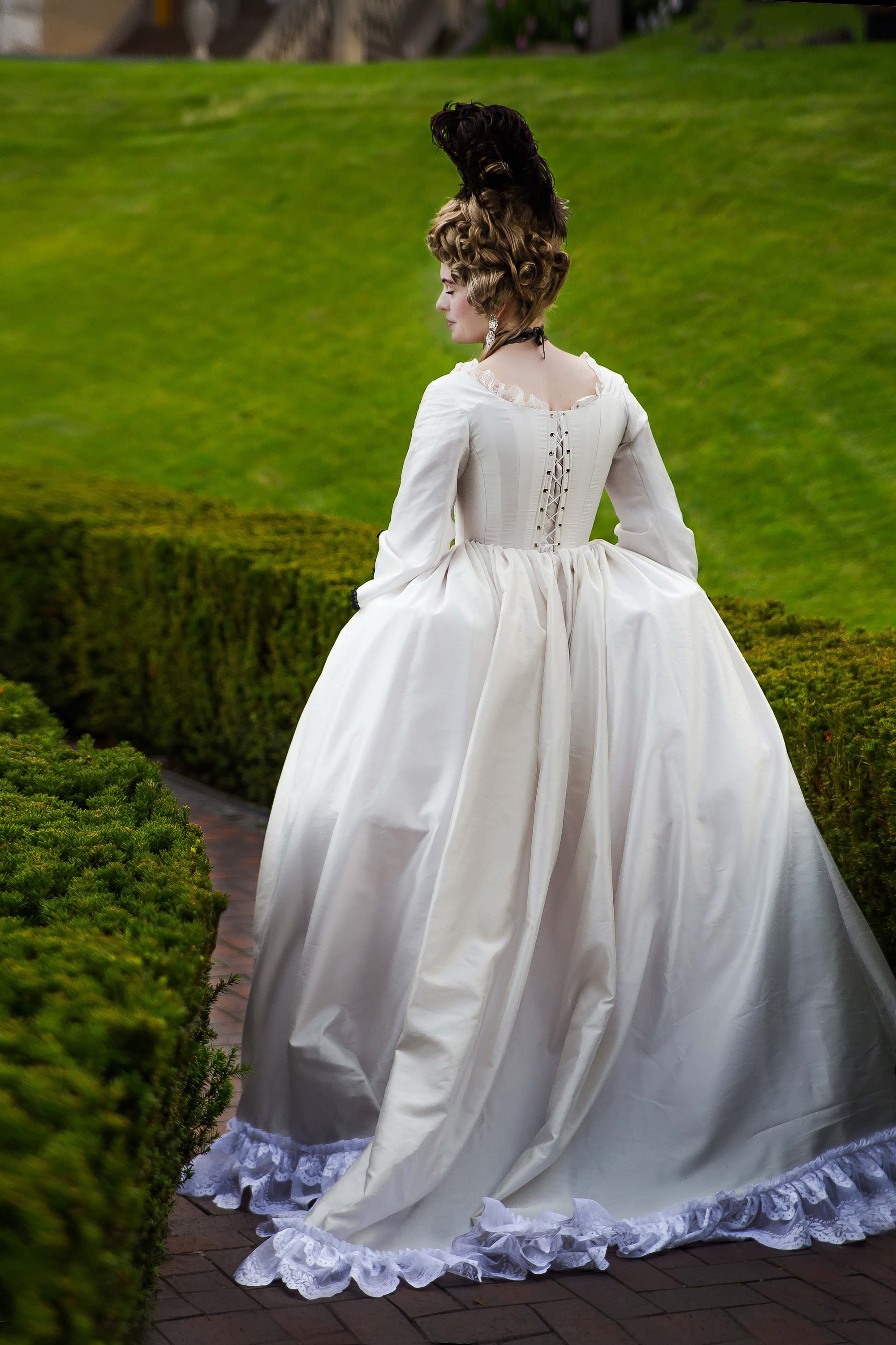 How To Rock A Rococo Dress To Impress: A Complete Guide