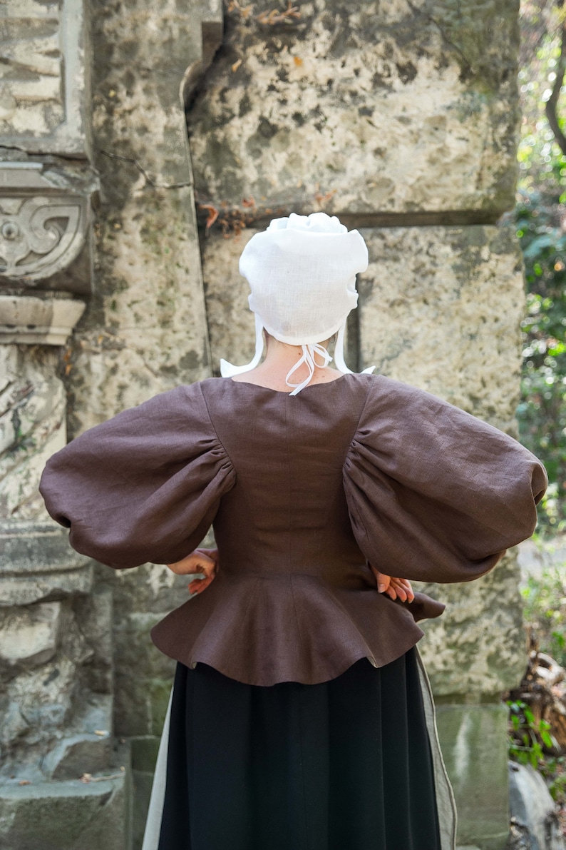 Seventeenth Century Linen Peasant Costume, 1600s Mayflower Witch Outfit ...