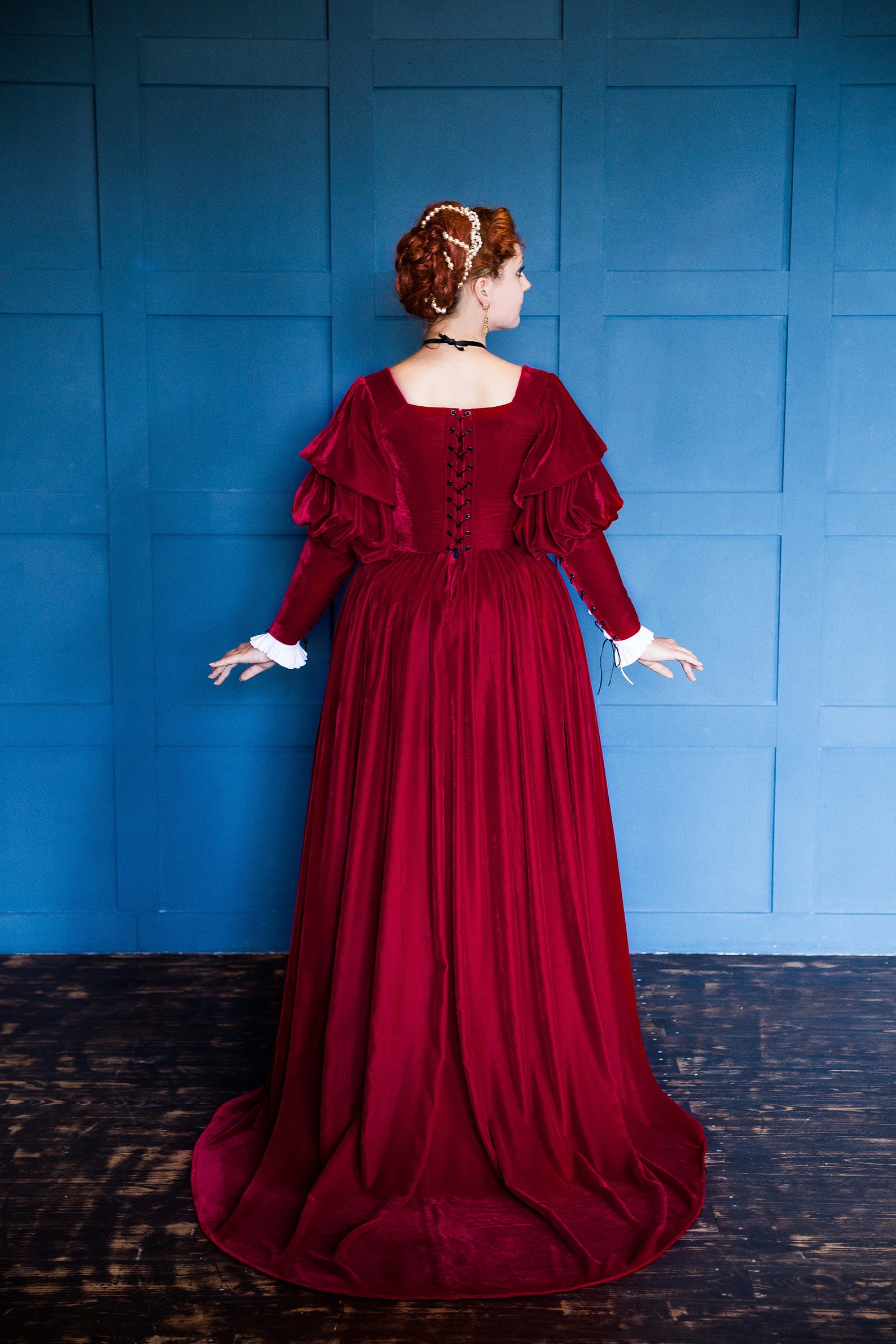 Red Velvet Renaissance Dress Elizabeth Bathory Gown - Etsy UK