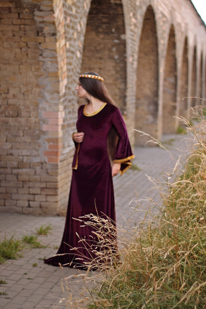 Medieval Style Costume Pre-raphaelite Dress Bliaut - Etsy UK