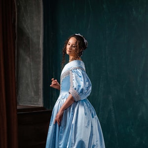 17th Century Royal Gown, Baby Blue Luxurious Baroque Dress, 1600s Queen ...