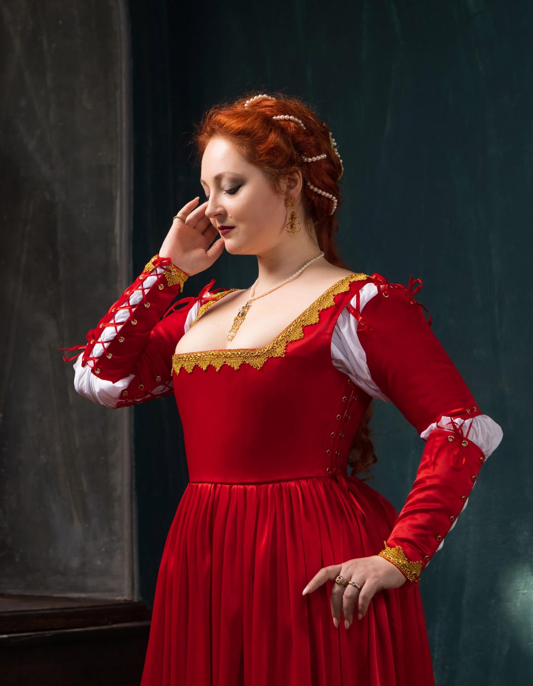 Red Renaissance Gown, Crimson Red 1490s Borgia Dress, Renfaire Female ...