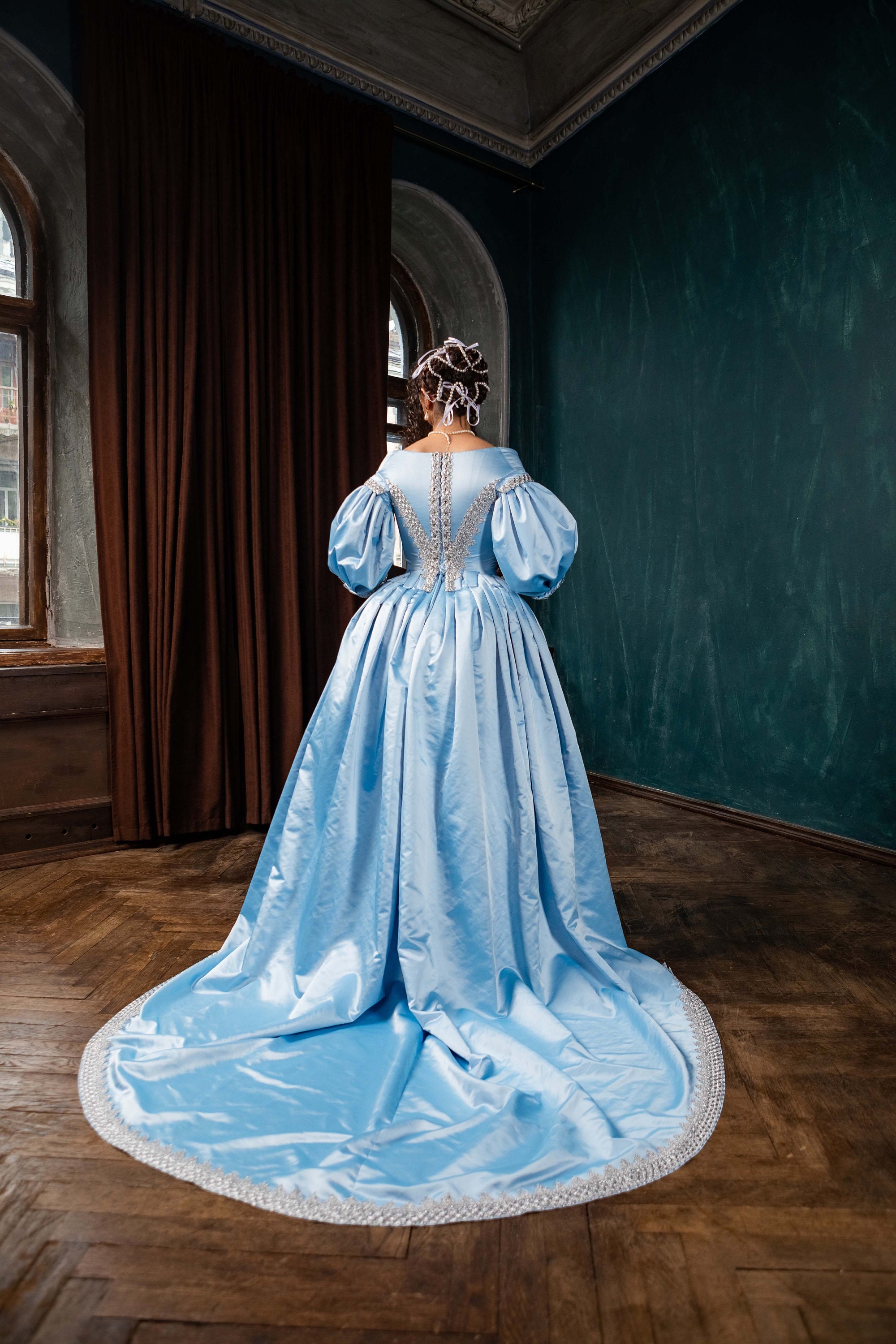 17th Century Royal Gown, Baby Blue Luxurious Baroque Dress, 1600s Queen ...