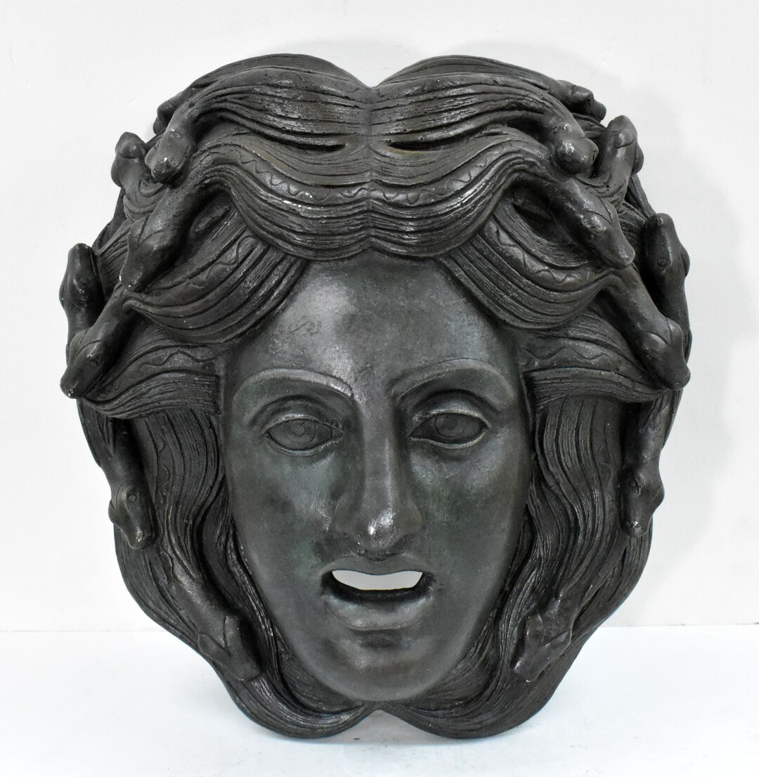 Erinyes Mask Erinys Female Furies Deities Ancient Greece First Theater ...