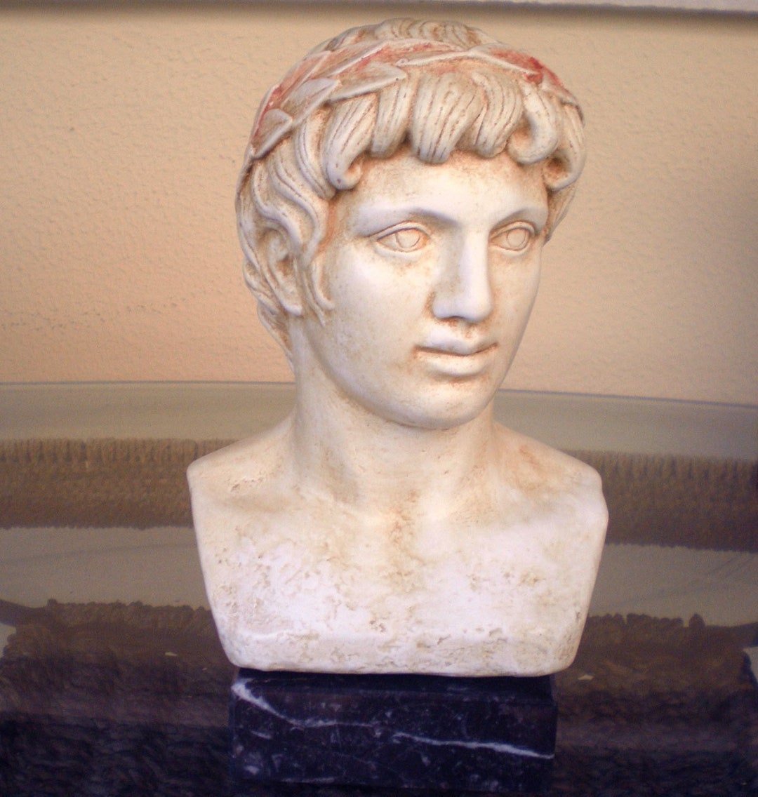 Classic Apollo Bust Sculpture Greek God of Music and Prophecy Apulu ...