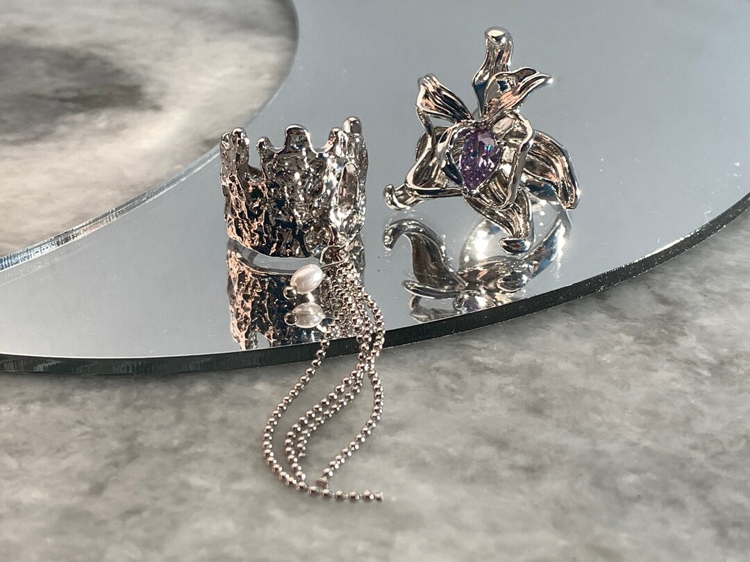 Y2K Grunge Ring, Nana Anime Oversized Ring, Grunge Statement Tassel ...