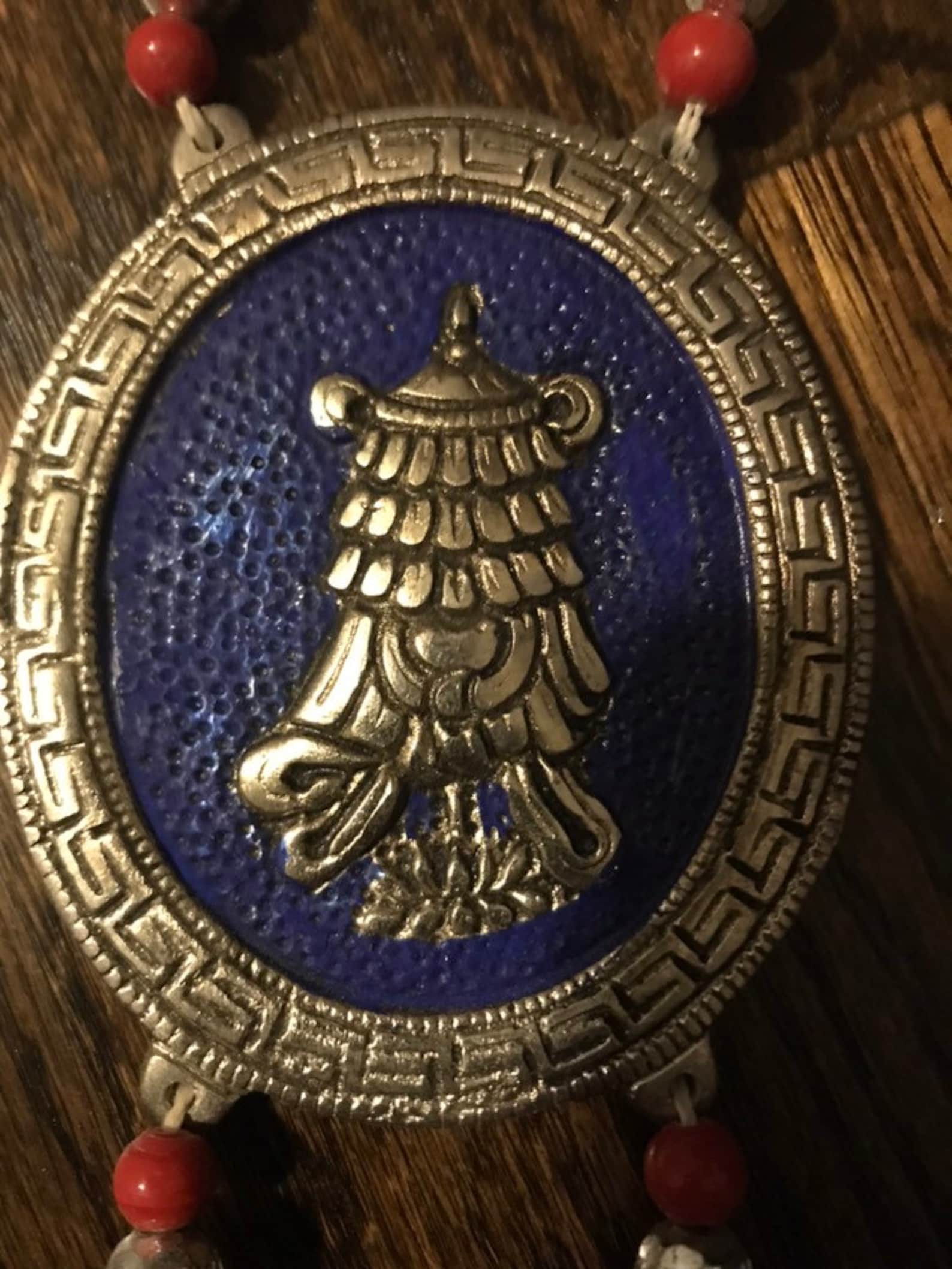 Metal Tibetan Eight Lucky Signs Wall Hanging in Red and Green With ...