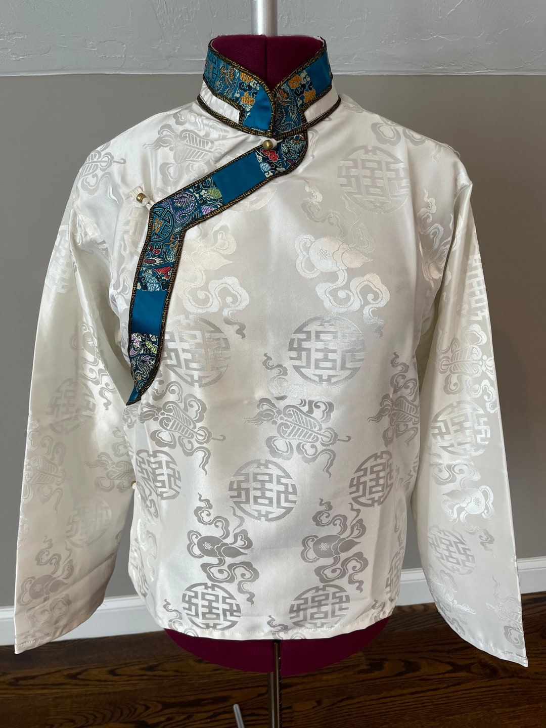 Traditional Tibetan Unisex Shirt With Long Sleeves/ Chuba/ Chupa. - Etsy