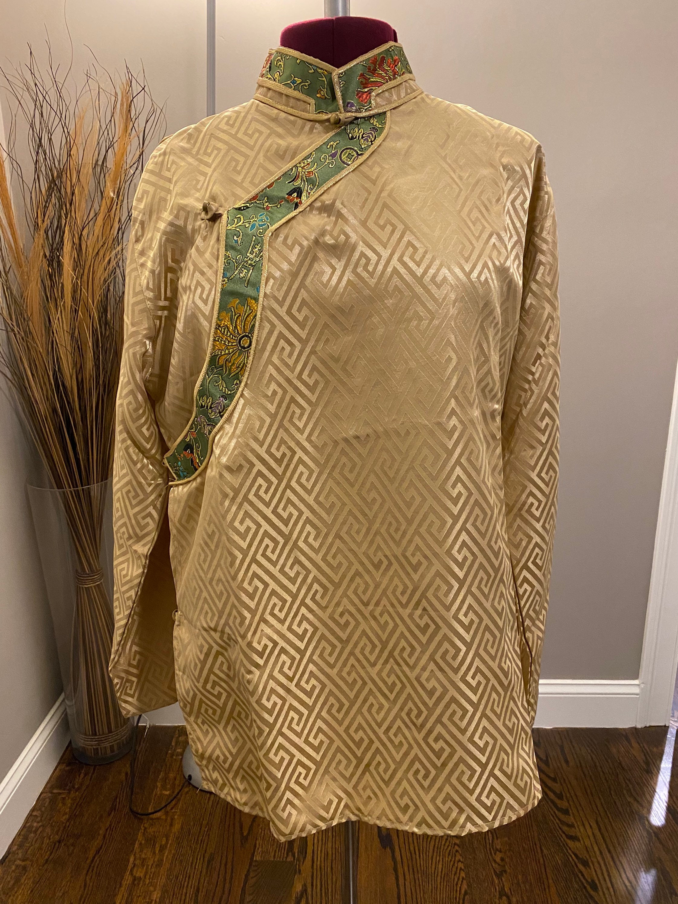 Traditional Tibetan Unisex Shirt with long sleeves/ Chuba/ | Etsy