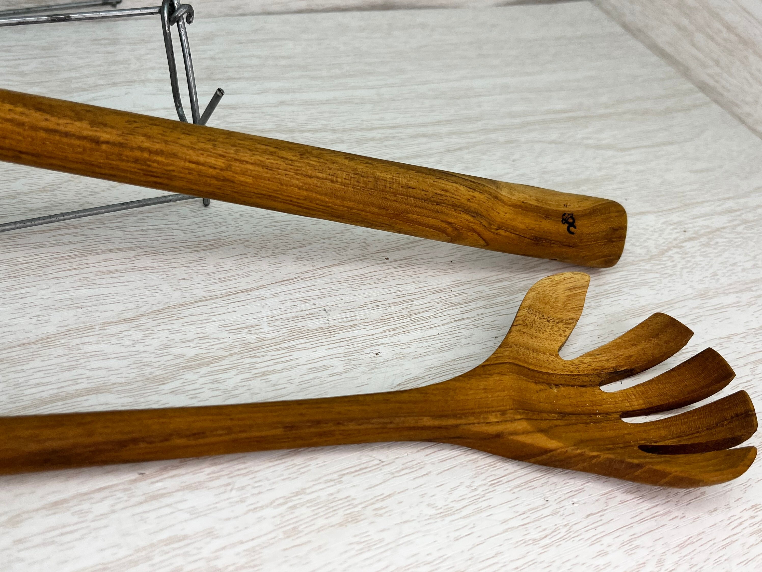 USA Made 100% Real TEAK Wood Hand Carved Wood 16.5” Long Back Scratcher ...