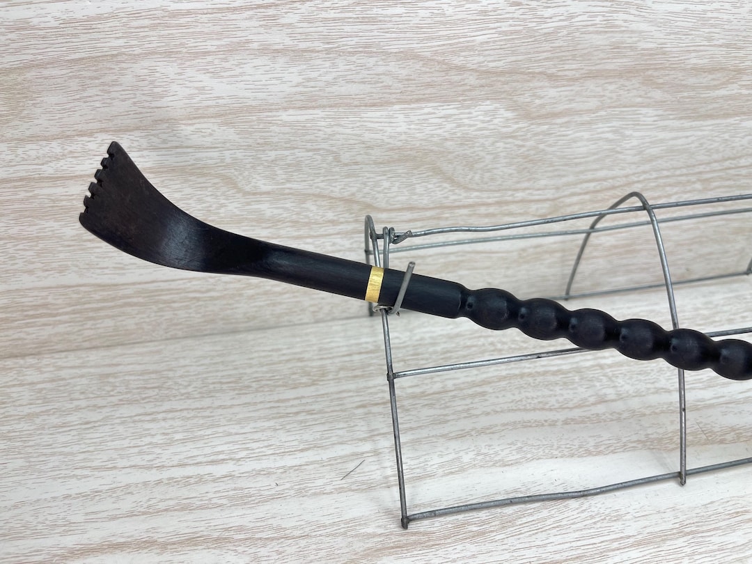 USA MADE Solid SANDALWOOD Wood Dark Stain Black Hand Carved Wood 17 ...