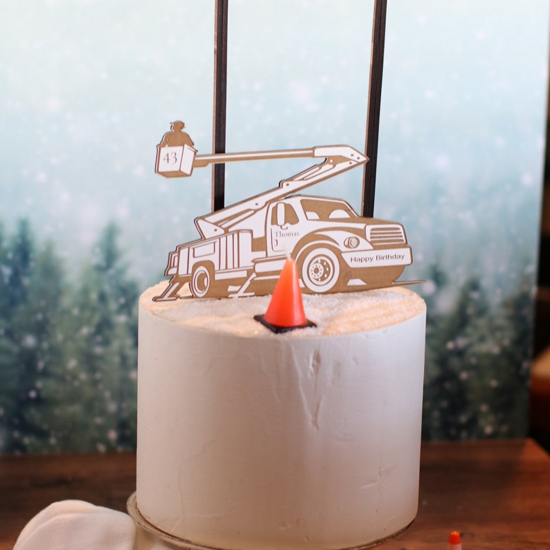 Personalized Lineman Cake Topper: Retirement Party Decoration - Etsy
