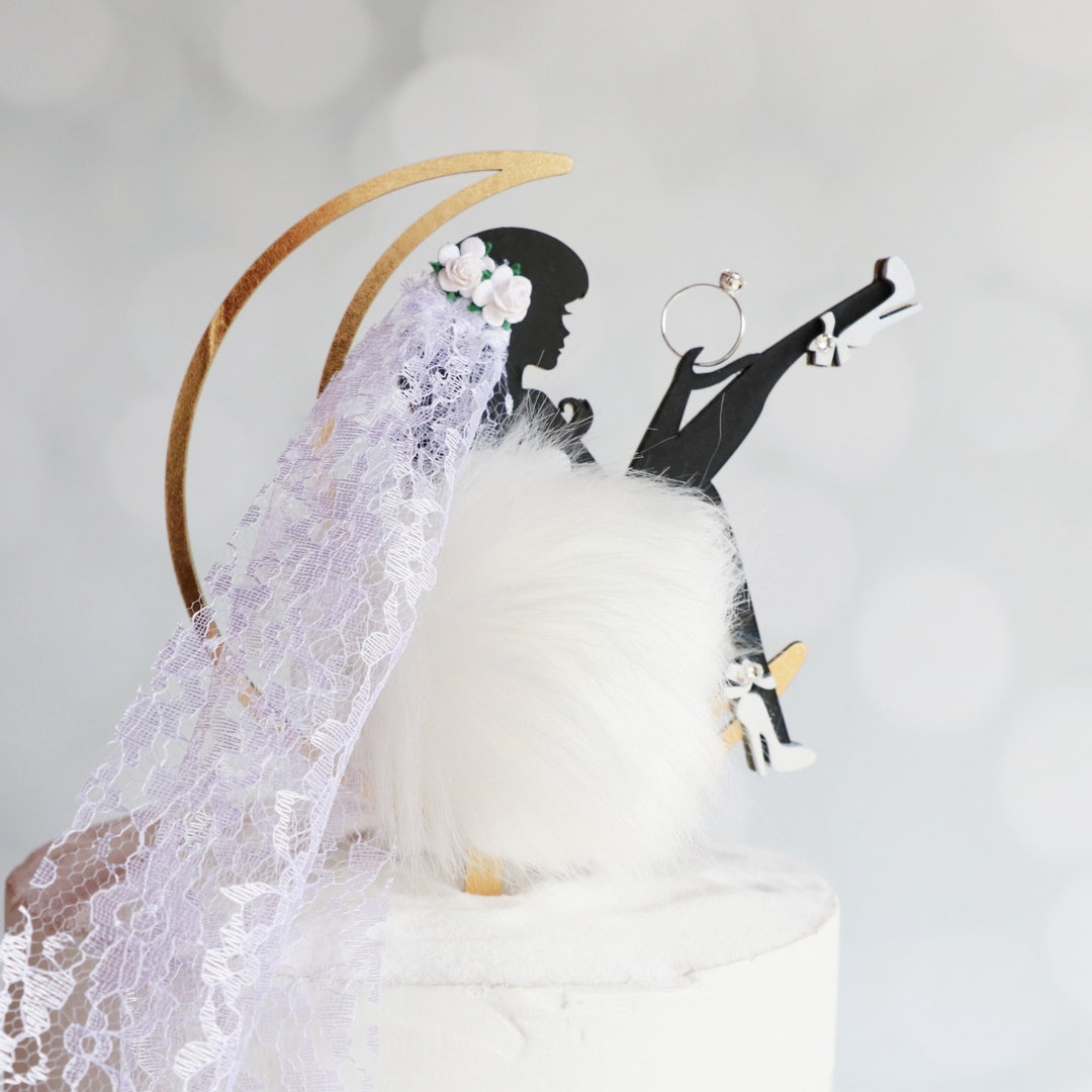 Bride to Be Cake Topper: Gold Moon, Bridal Shower Decor - Etsy