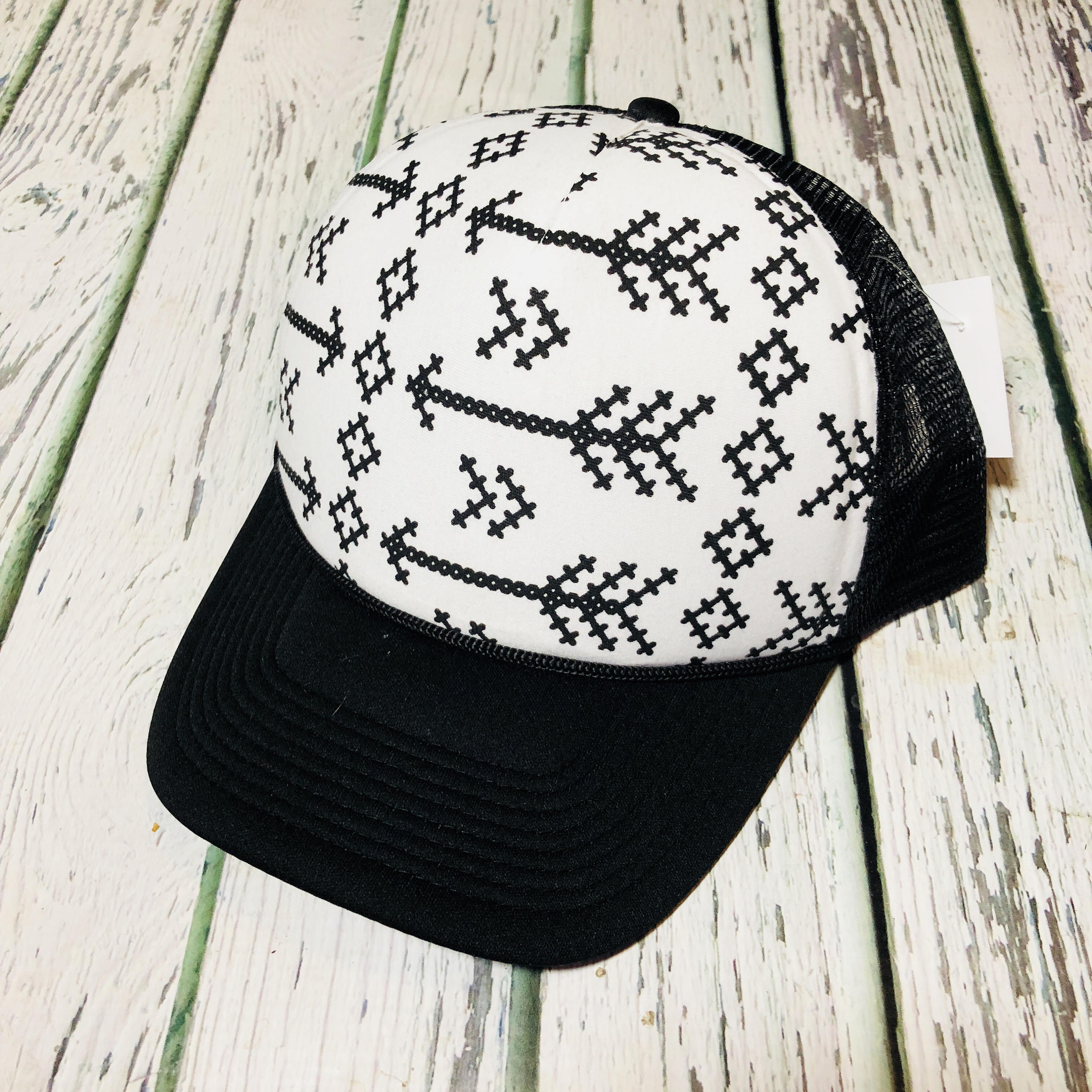 Arrow Arrow Hat Arrow Fashion Cute Trucker Hat Trucker - Etsy