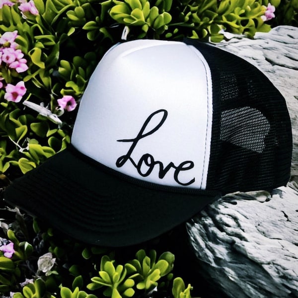 Love Hat - Etsy