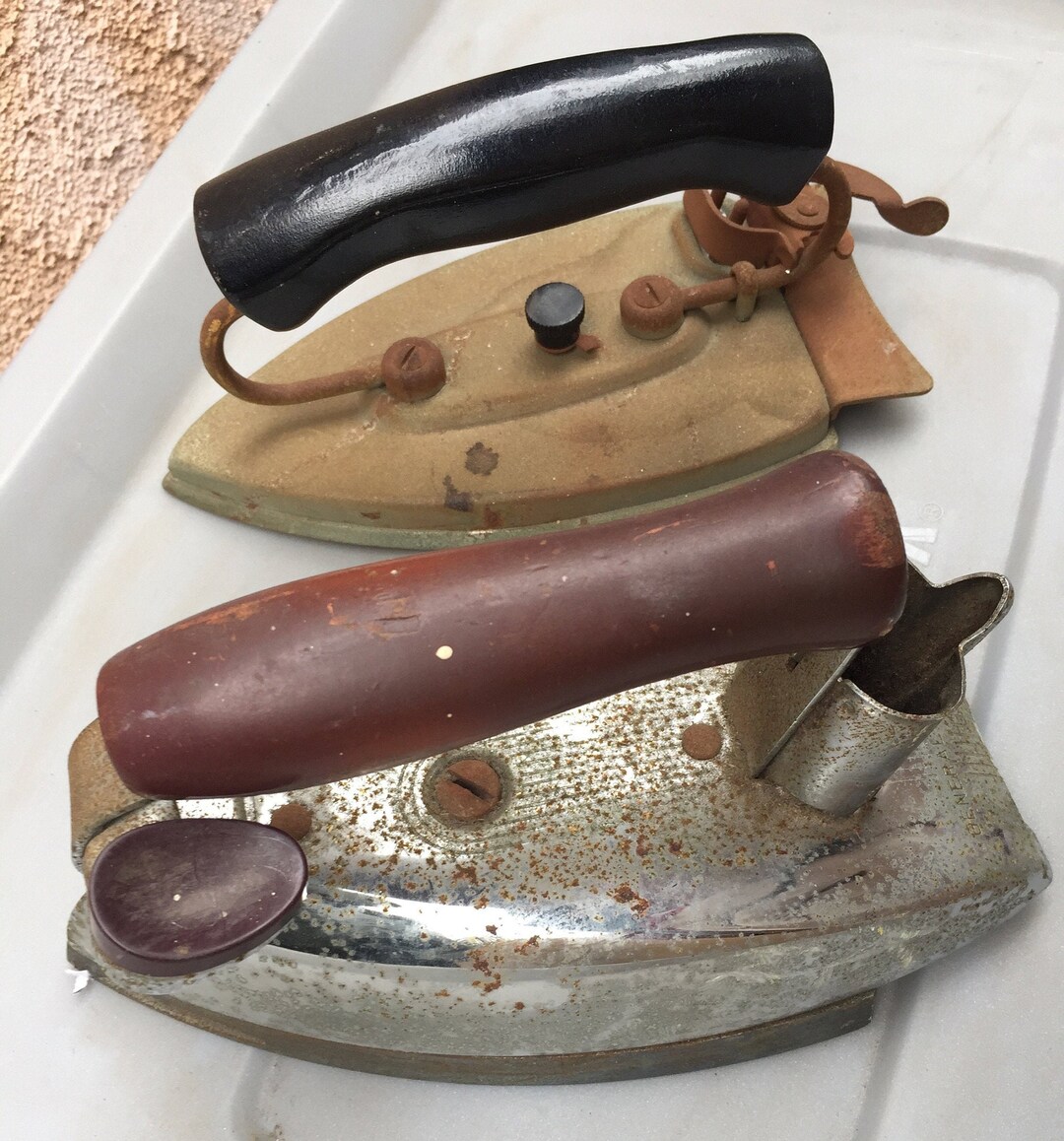 Antique Iron, Retro Iron, Antique Kitchen, Kitchen Gadget, Retro ...