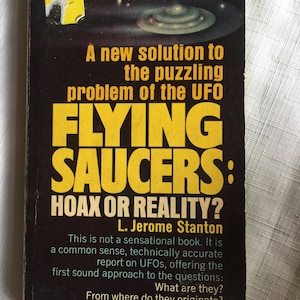 UFO Book, UFO Paperback, UFO Library, Ufo History, Alien Book, Ufo ...