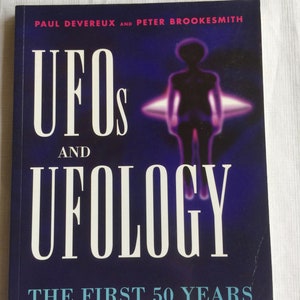 UFO Book, UFO Paperback, UFO Library, Ufo History, Alien Book, Ufo ...